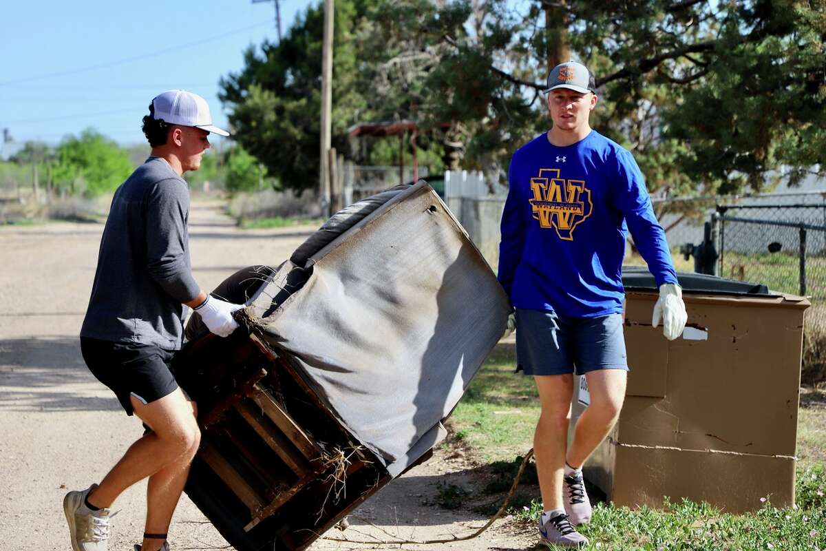 Volunteers unite to clean up Seth Ward