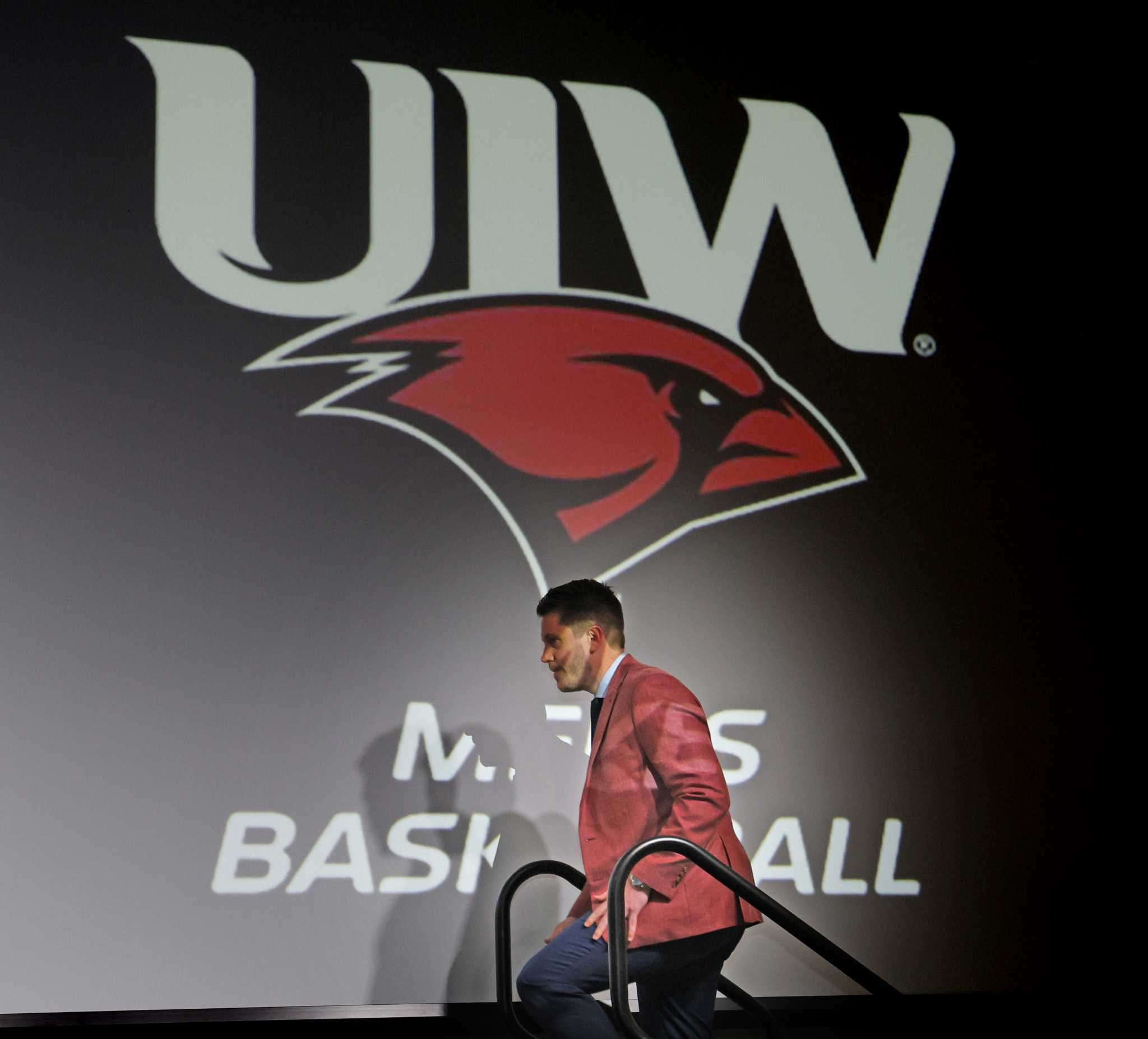 UIW men's basketball game ends in brawl with Texas A&M-Commerce