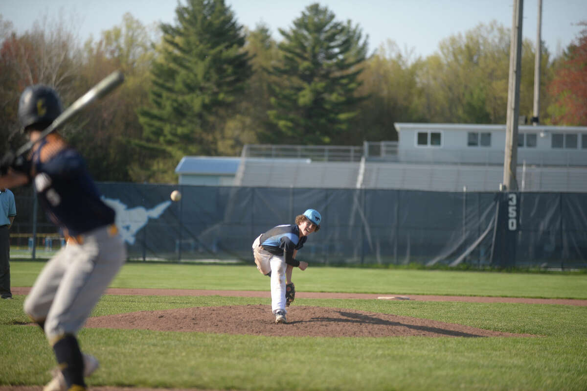 Meridian, Beaverton split in baseball