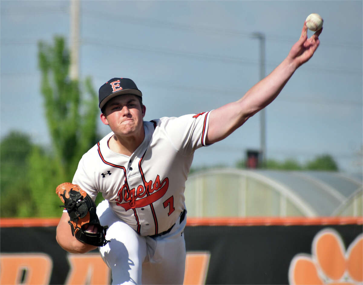 EHS gets walk-off victory over Belleville East