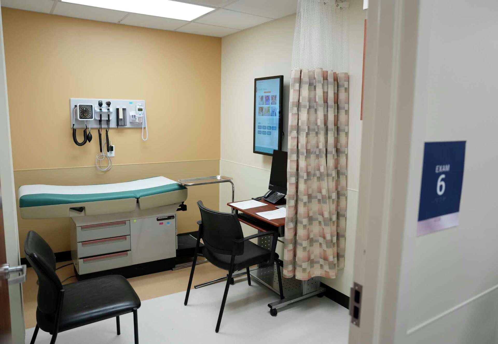 How to remain safe during the growing syphilis outbreak