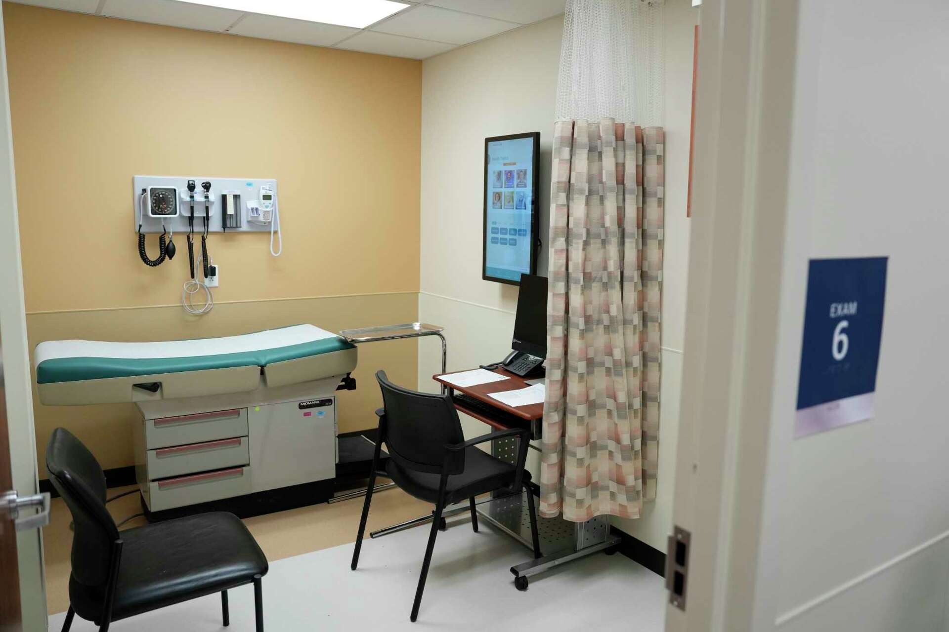 How to remain safe during the growing syphilis outbreak