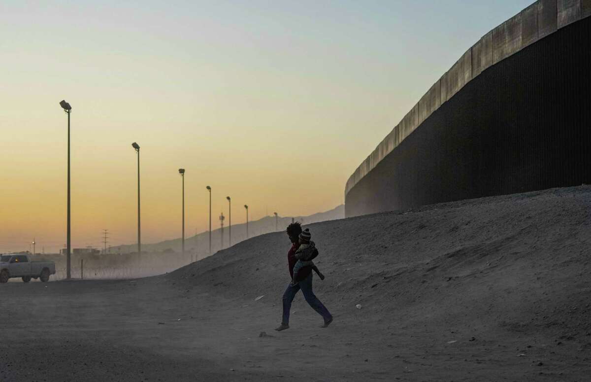 Title 42 ending: Scenes from the border, El Paso as policy lifts