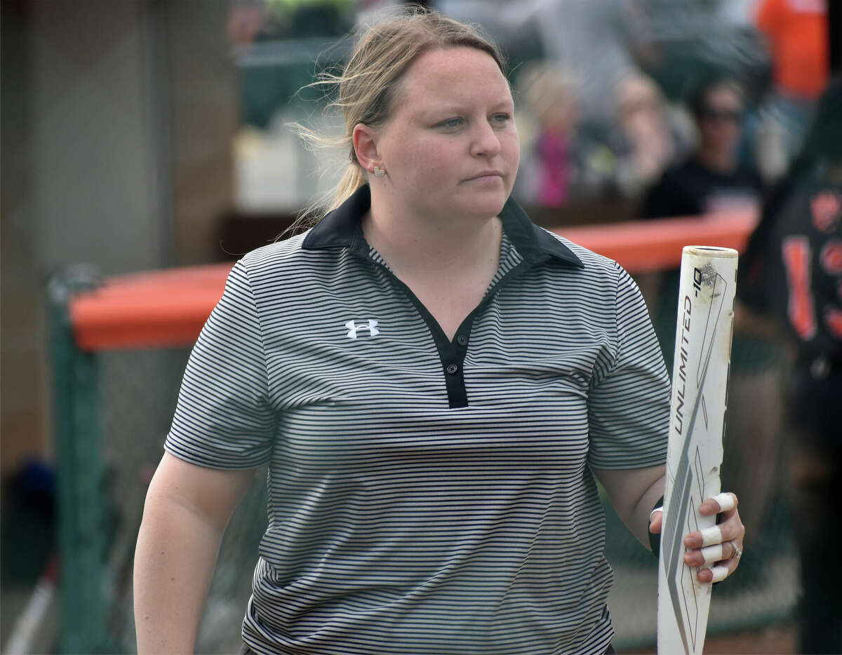 Tigers' Hamilton, Fox combine for shutout of Piasa Birds