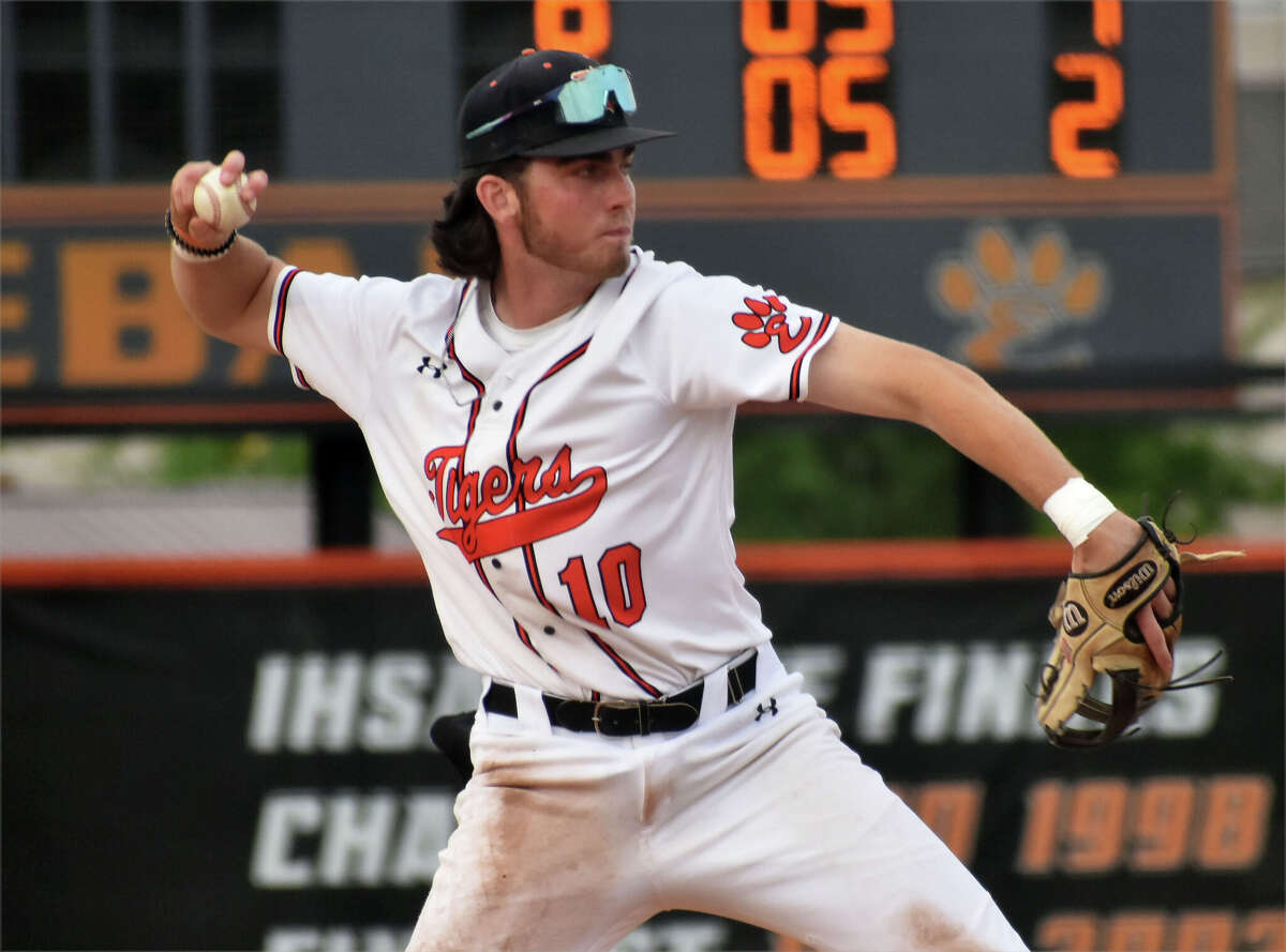 Edwardsville's comeback falls short against Kansas recruit