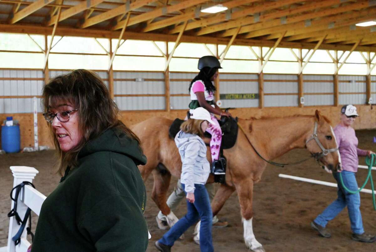 Victoria Acres empowers disabled students with horseback riding