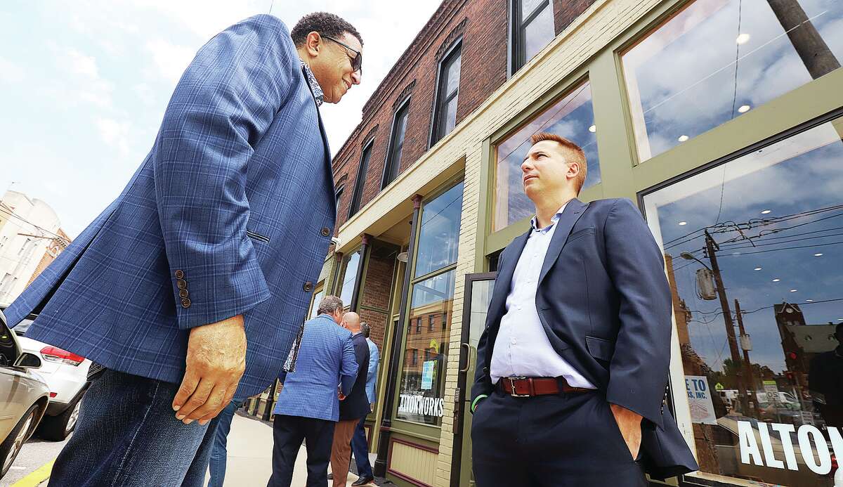 Greater St. Louis, Inc. visits AltonWorks, conducts roundtable