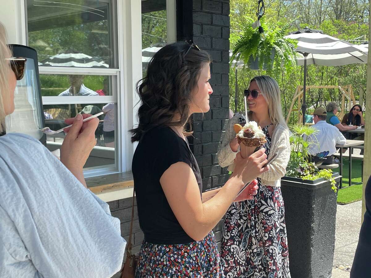 Milkshake Yard in Big Rapids hosts ribbon cutting, grand opening