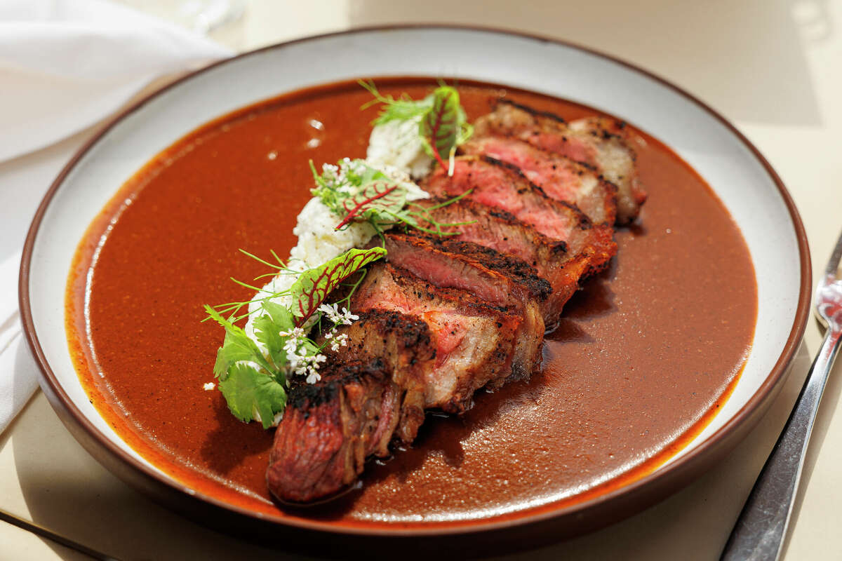 Eating the most expensive taco plate in Austin at Suerte