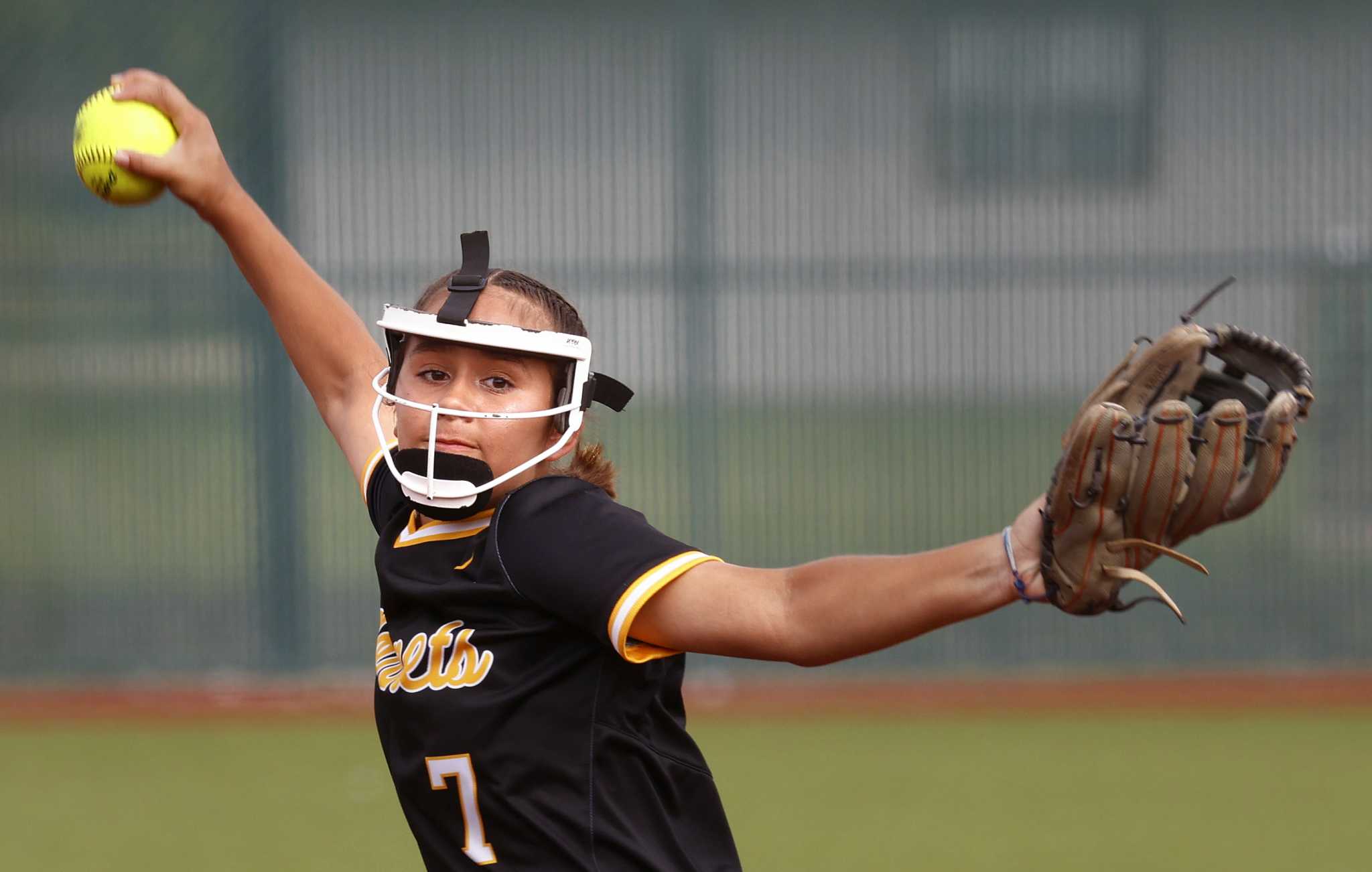 Ramirez, East Central advance to regional semifinals