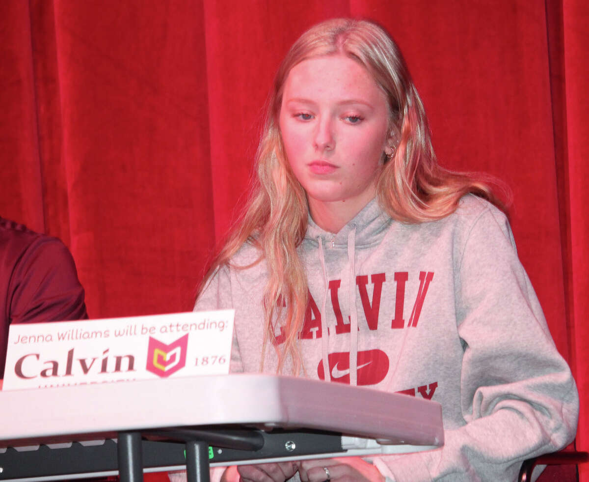 She's back: Big Rapids' Jenna Williams to play basketball at Calvin