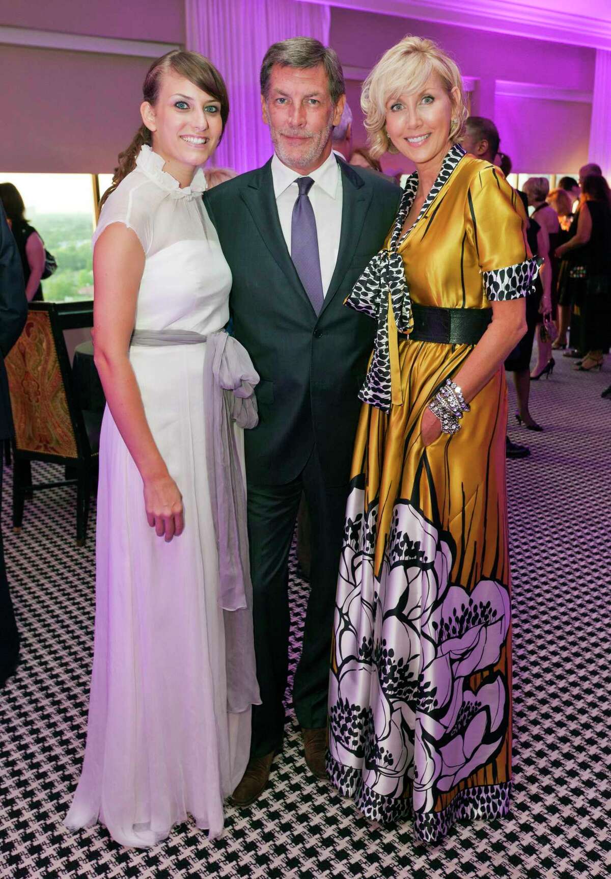 Former international modeling executive and Neal Hamil dead at 62