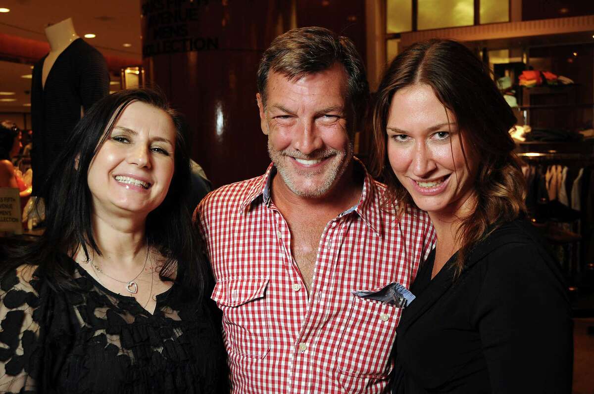 Former international modeling executive and Neal Hamil dead at 62