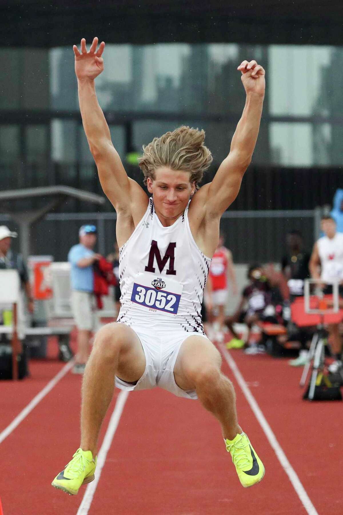 Live updates: Houston athletes compete at the UIL Class 5A track