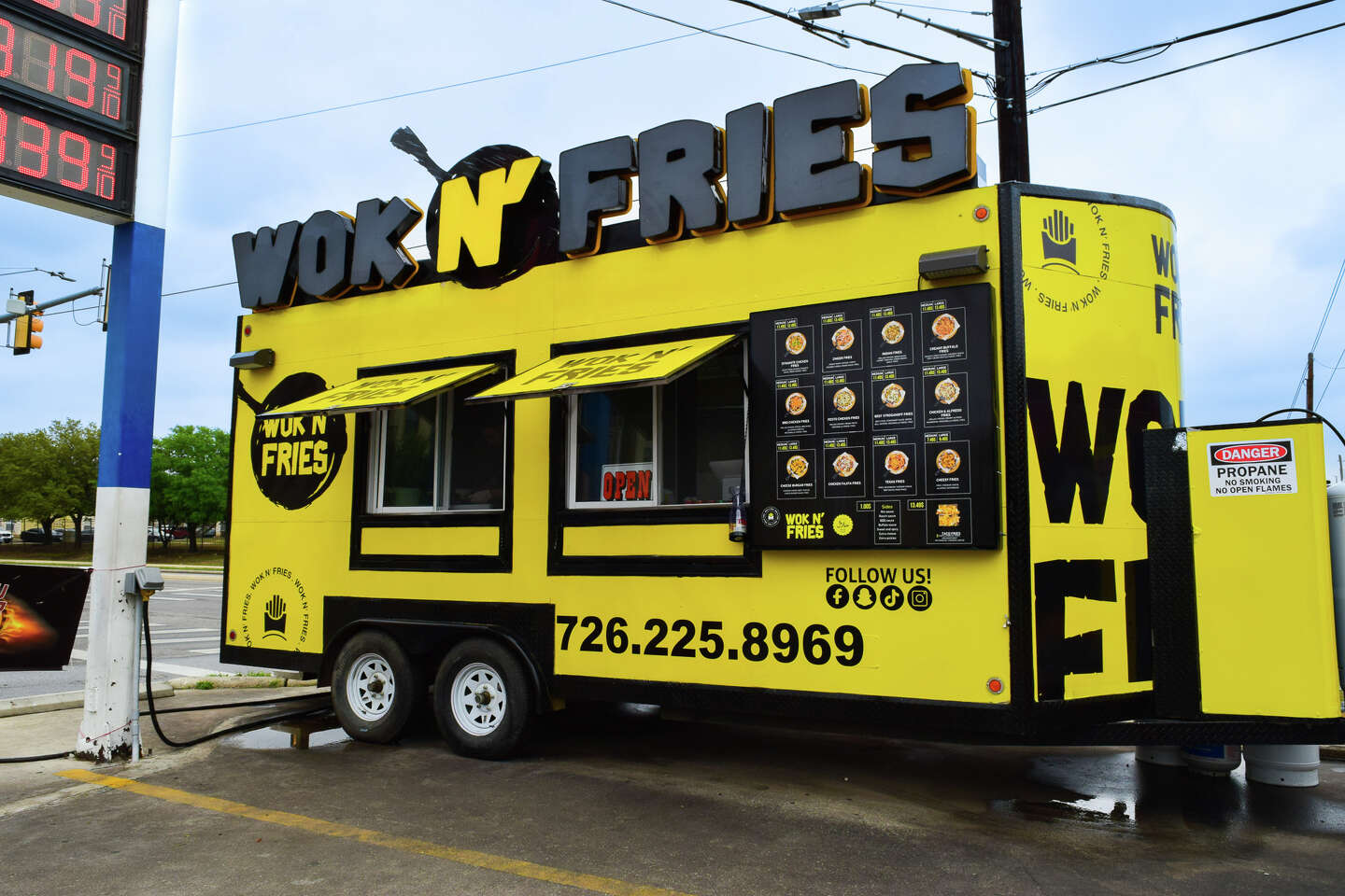 Wok N Fries is a new food truck headed to UTSA area