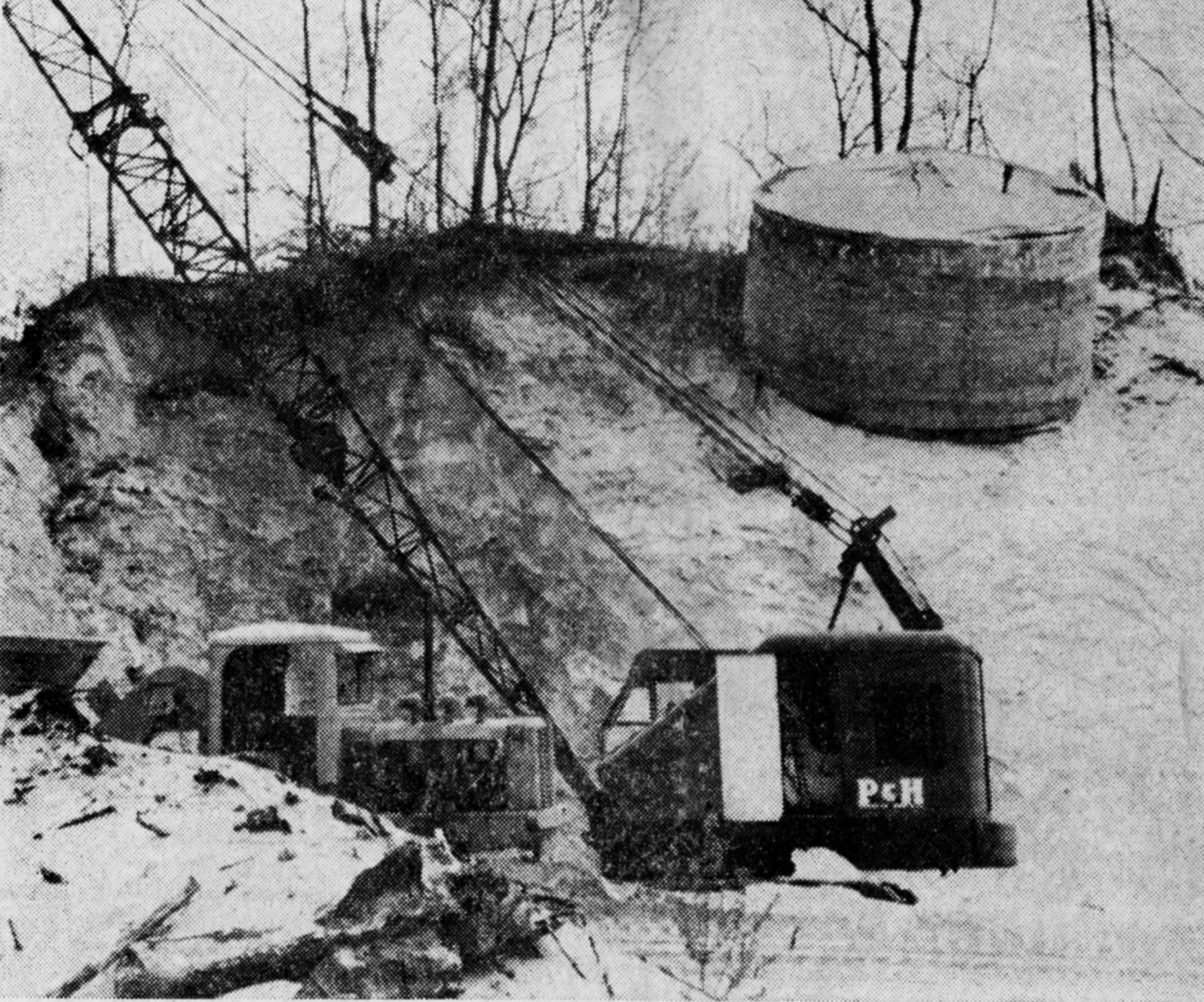 Manistee water tank slides from its perch