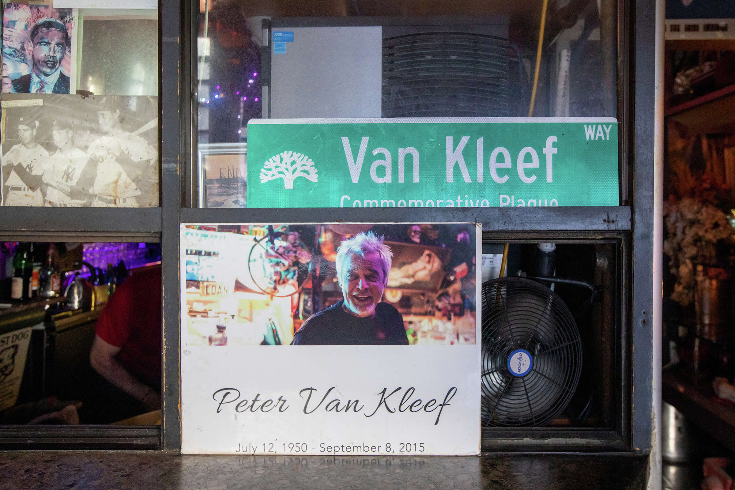 A legendary Oakland haunt marches on without its namesake