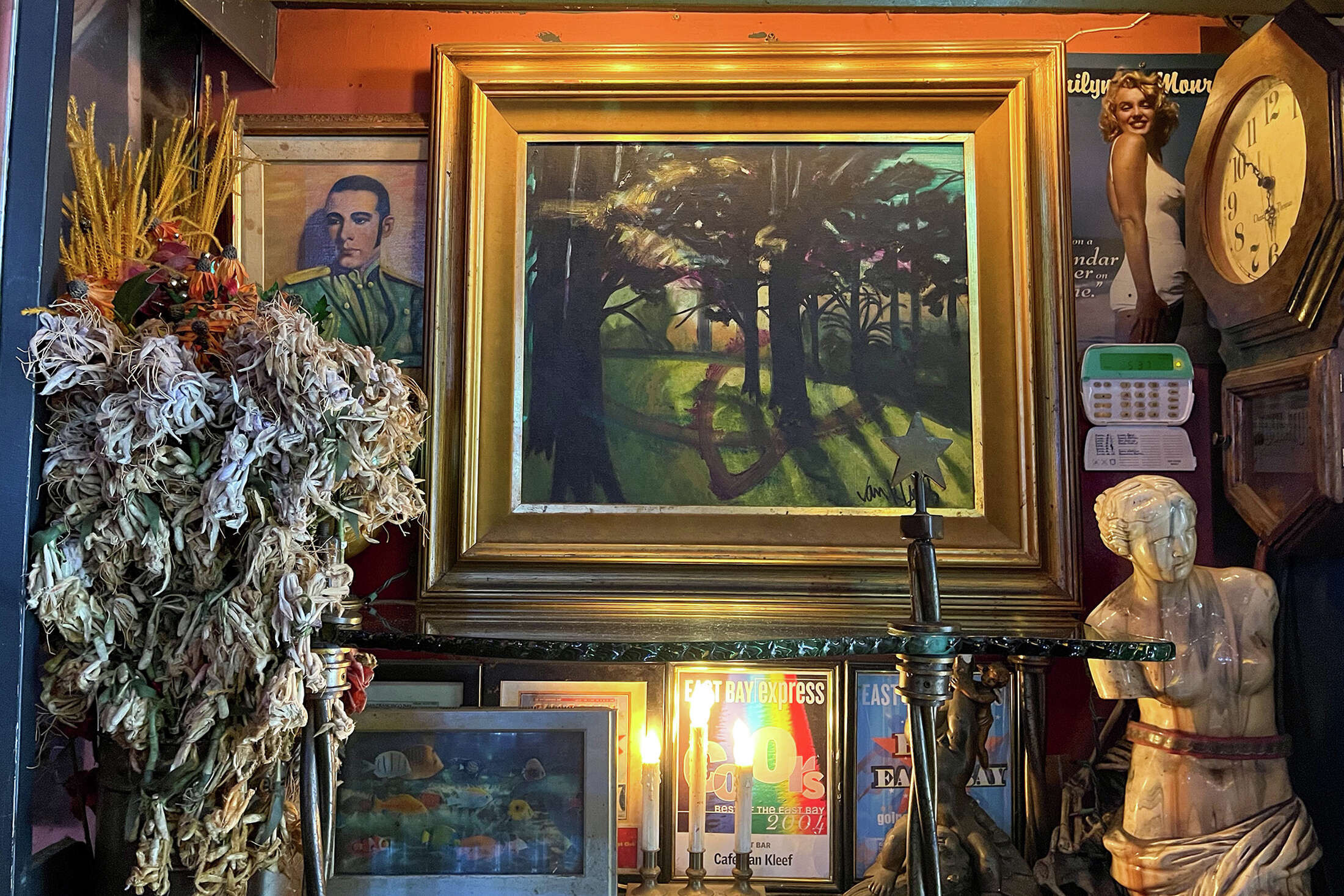 A legendary Oakland haunt marches on without its namesake