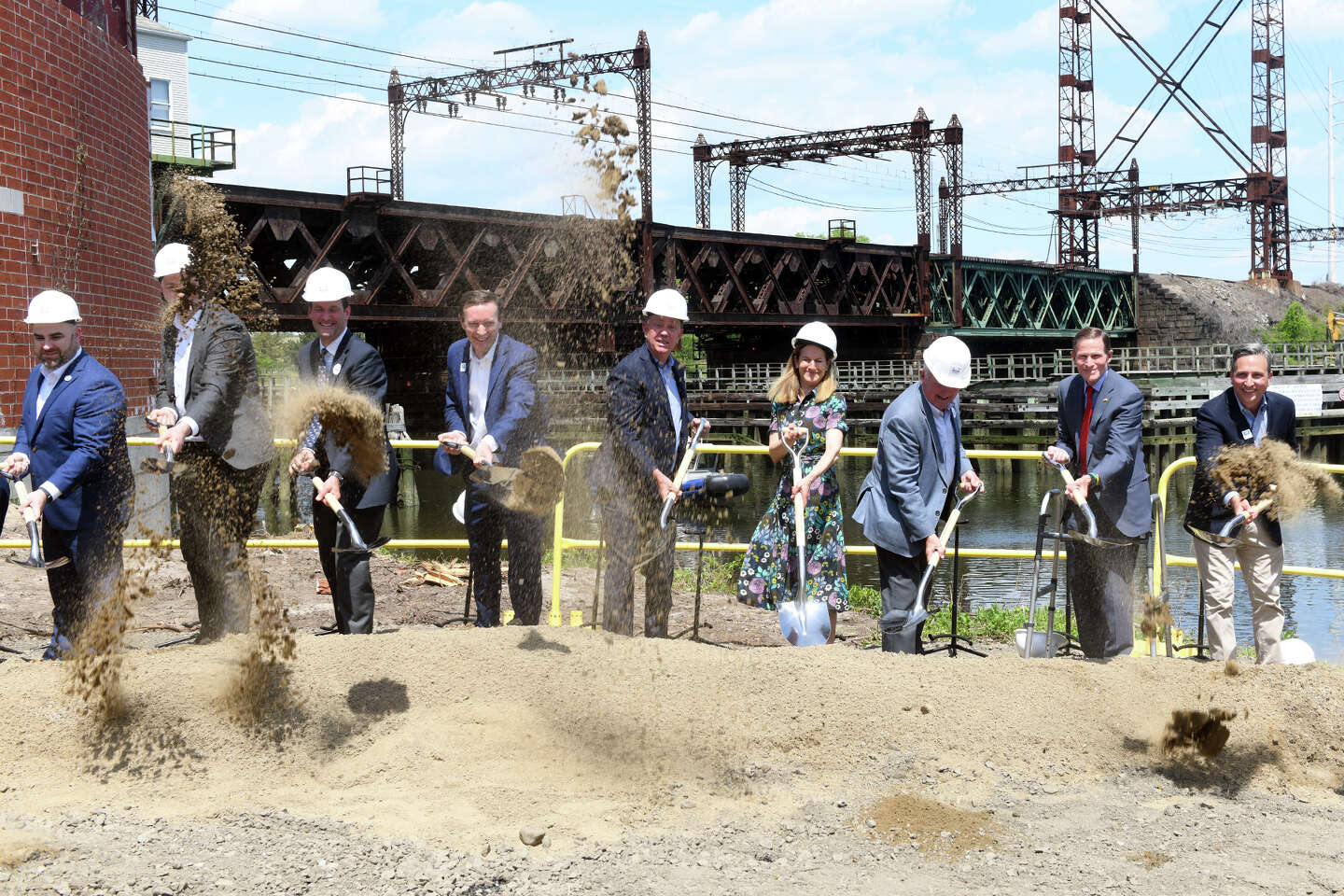 $1B project begins to replace 127-year-old Walk Bridge in Norwalk
