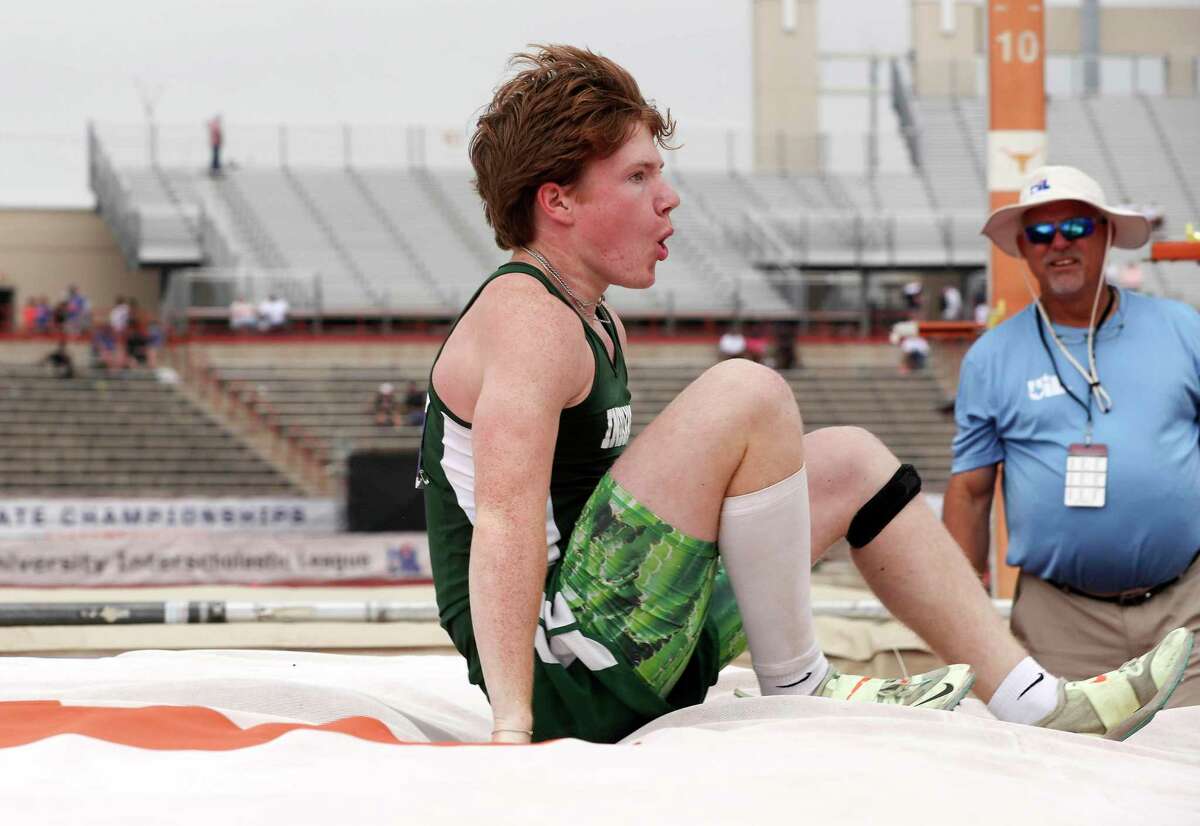 Live updates: Houston athletes compete at the UIL Class 5A track