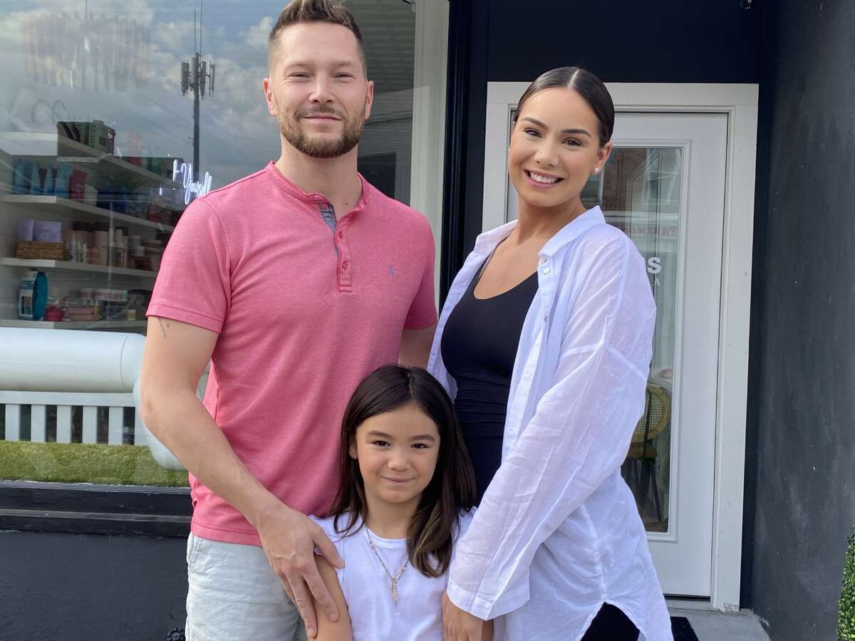 Ridgefield's new Treats Pupperia shop to offer dog café, club