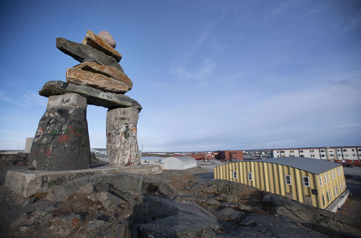 Lack of birthing services a crisis for Inuit women in northern Canada