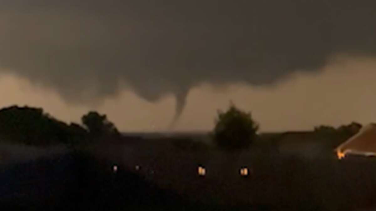'Dude, that is crazy': Video shows tornado touching down in central Oklahoma