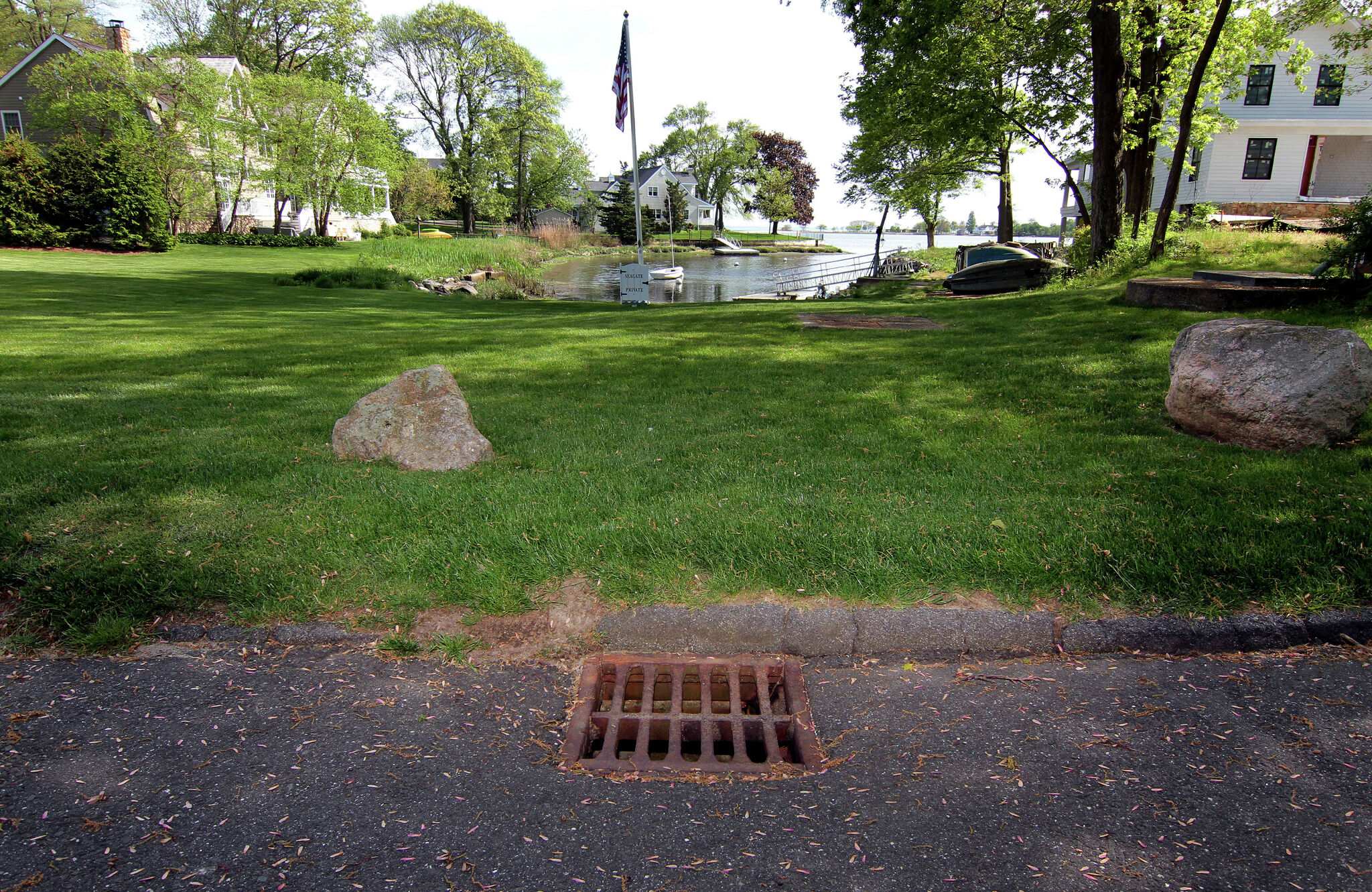 Darien to use $500K state grant for Salt Box Lane flooding project