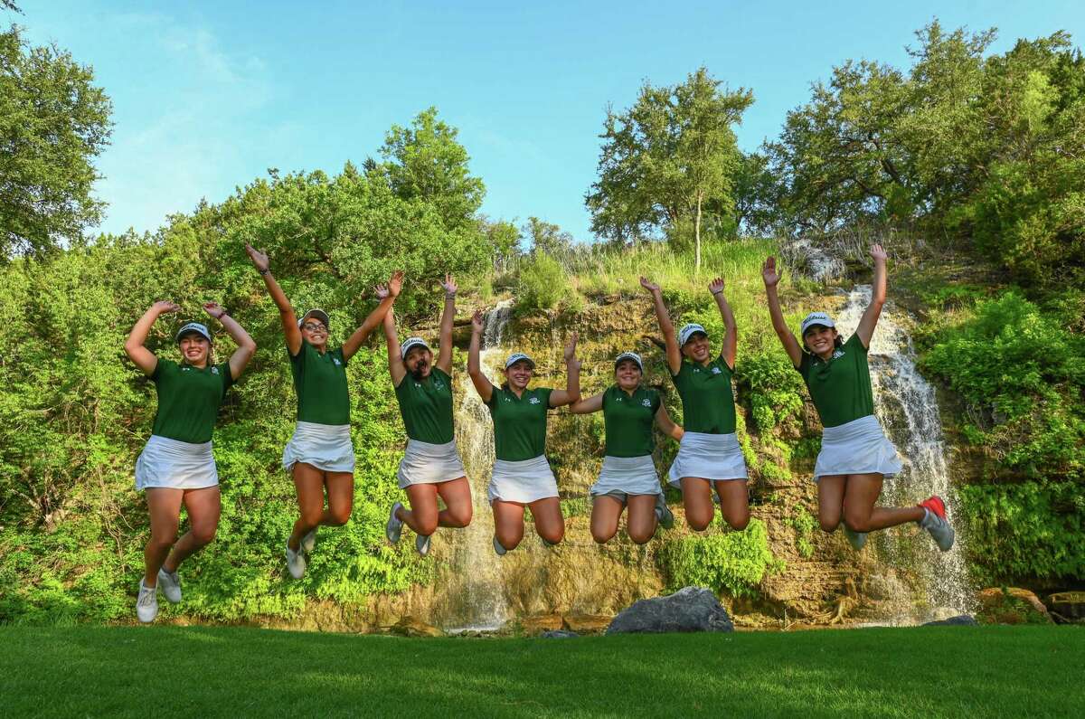Reagan girls golf team aims for another state championship