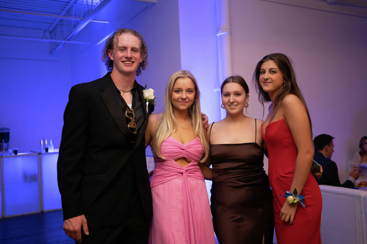 SEEN: Darien High School prom 2023