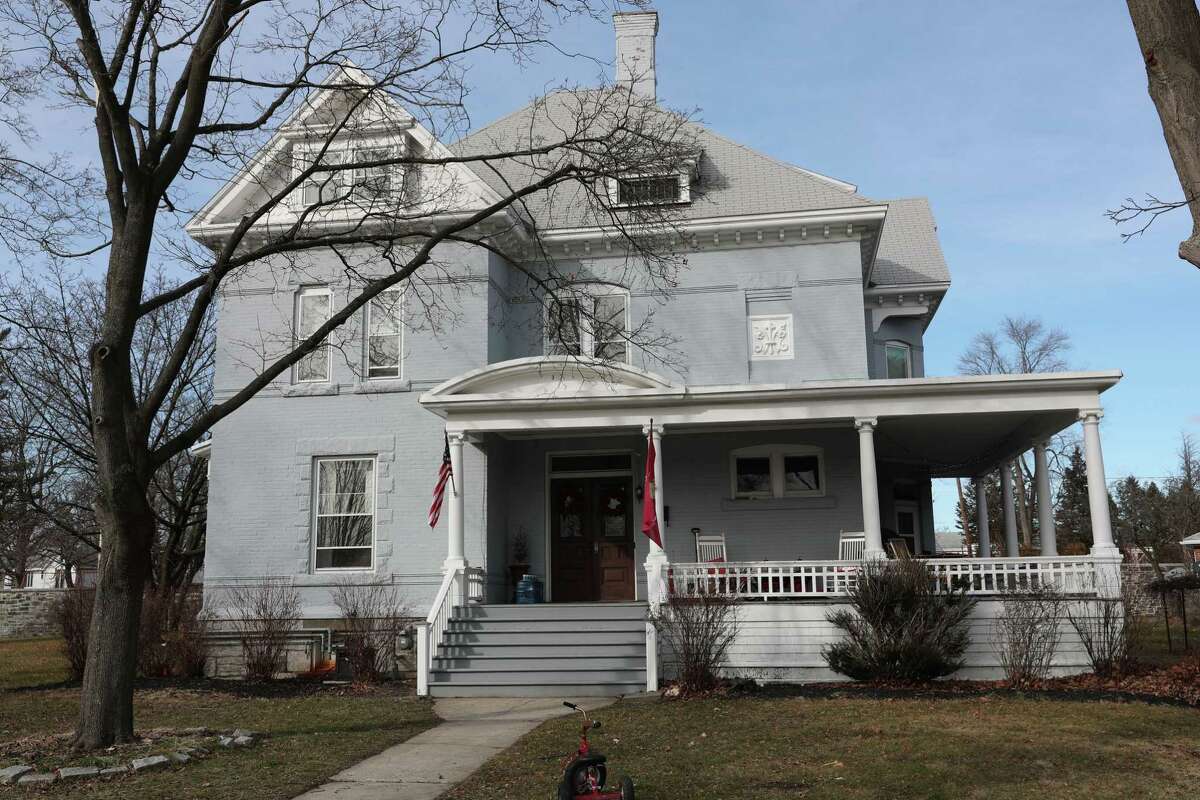 Watervliet Arsenal's historic military quarters may be razed