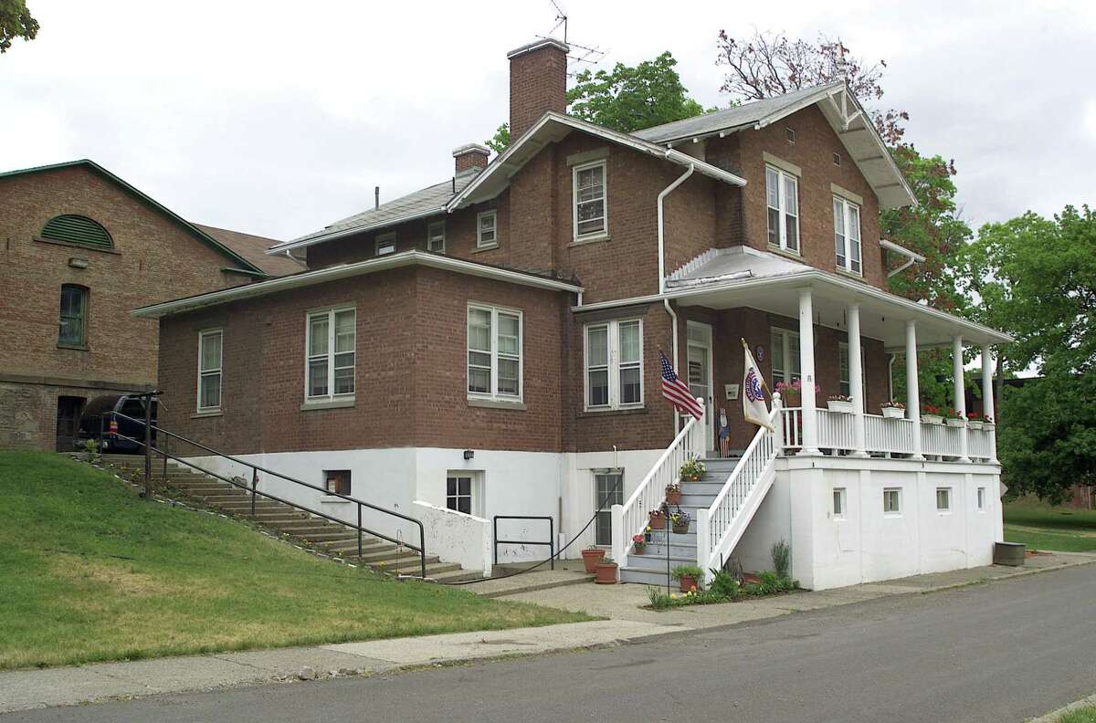 Watervliet Arsenal's historic military quarters may be razed