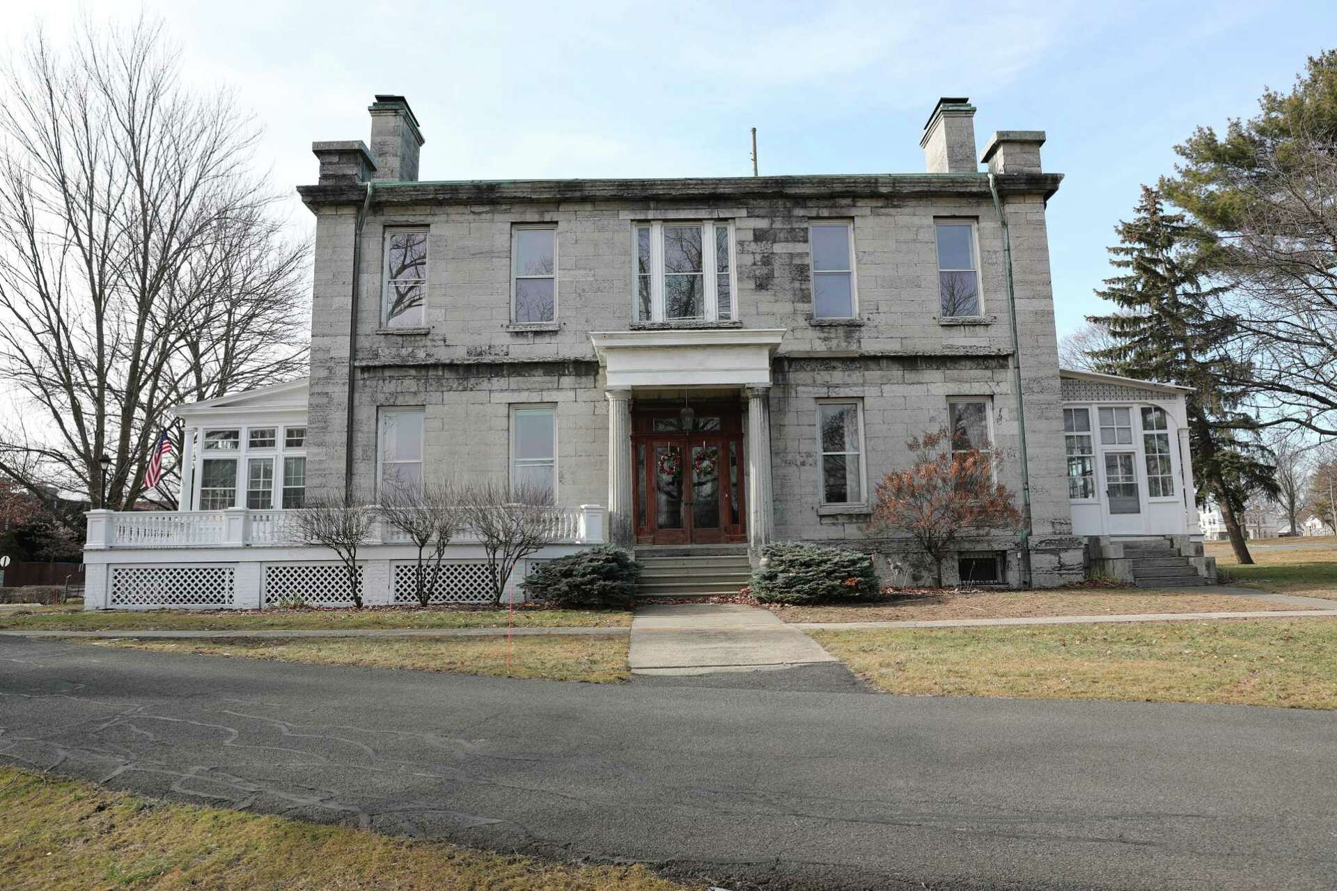 Watervliet Arsenal's historic military quarters may be razed