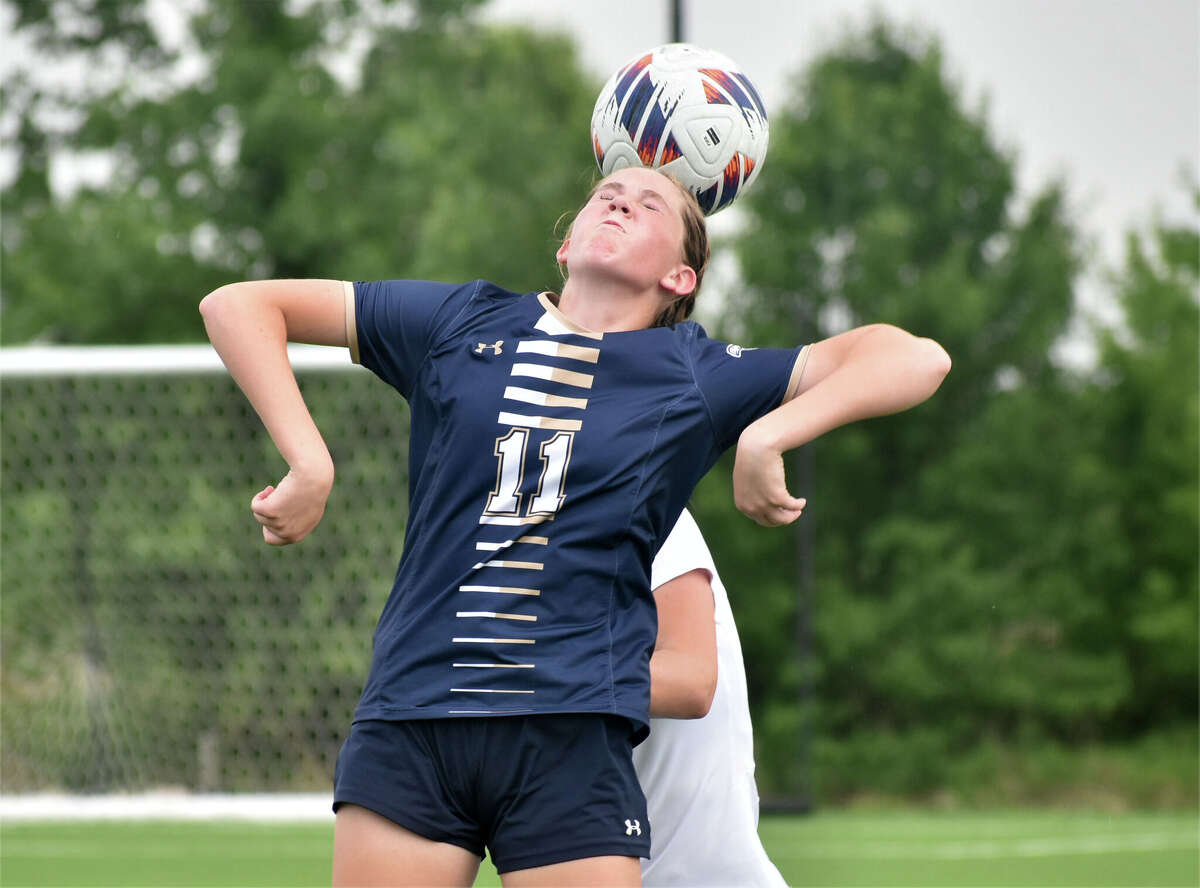 Beck scores program-record five goals to lift Griffins to regional