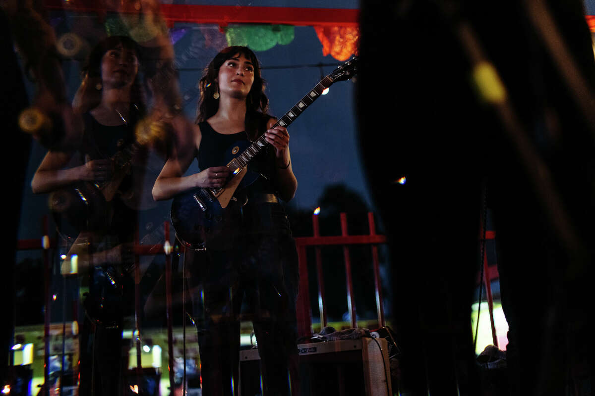 Y La Bamba brings 'Ojos del Sol' to Jaime's Place in San Antonio