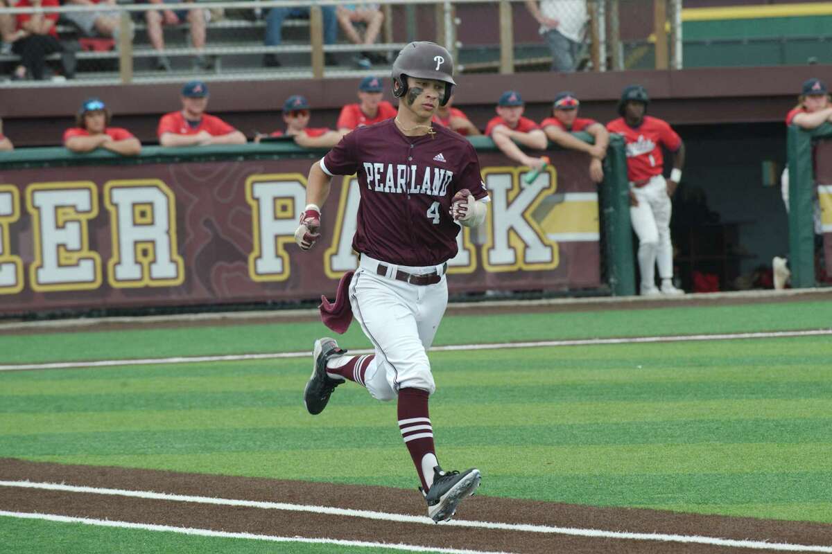 No. 1 Pearland downs Atascocita to advance to regional quarterfinal