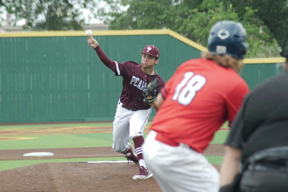 Pearland high school baseball: Pitching fuels playoff run