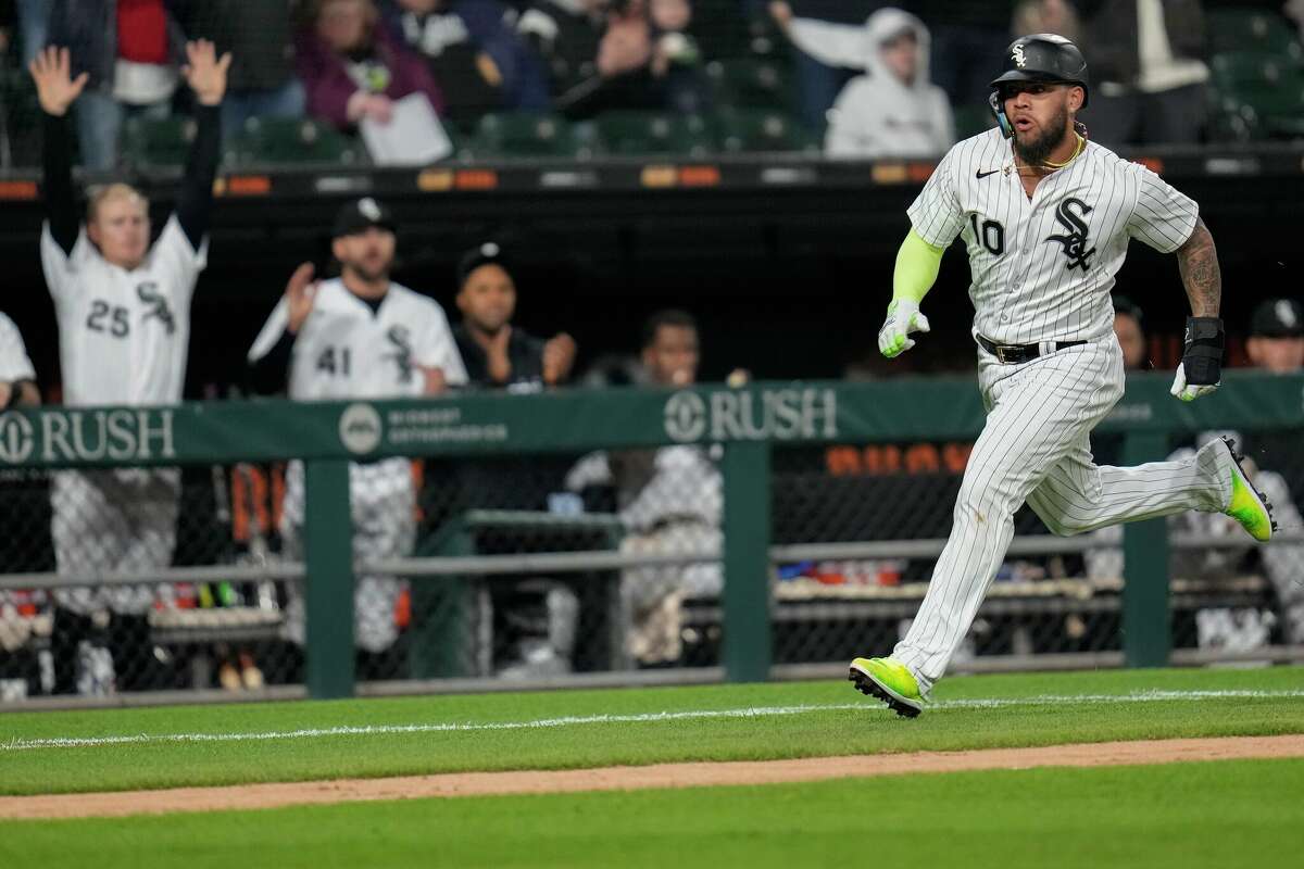 Rafael Montero implodes; Houston Astros fall to Chicago White Sox