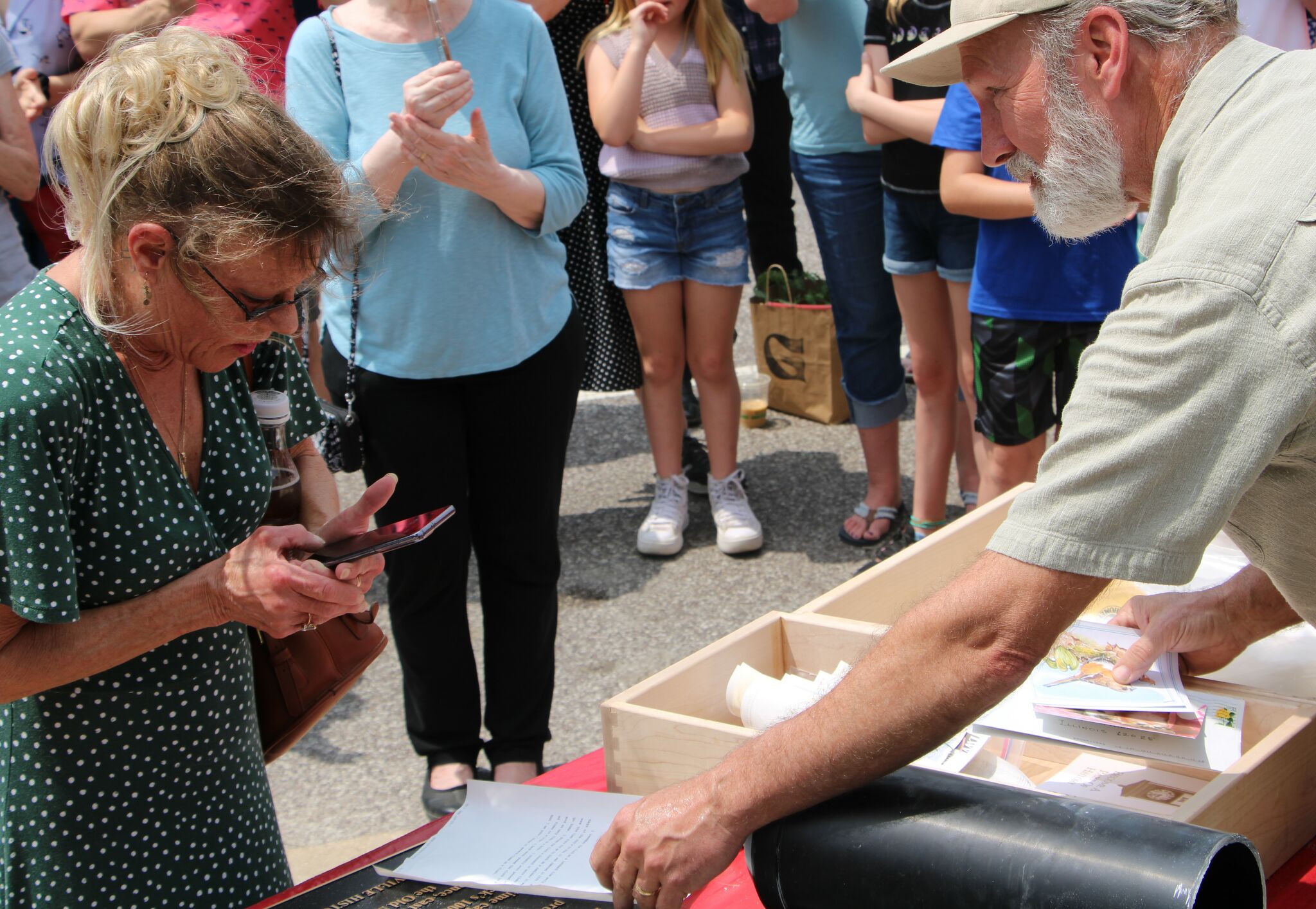 History behind Edwardsville bank clock celebrated, time capsule opened