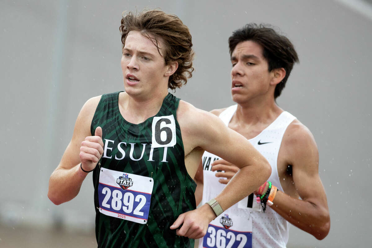 Grand Oaks’ Price, The Woodlands’ relays lead county at state track