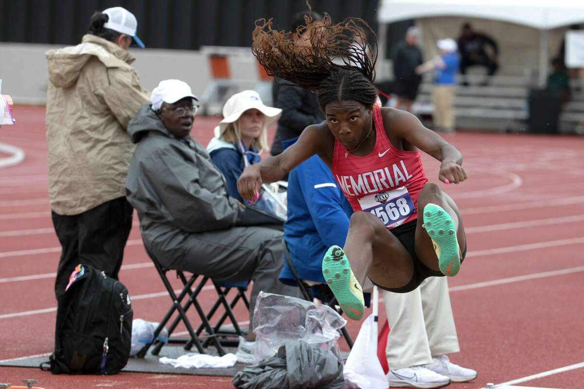 Grand Oaks’ Price, The Woodlands’ relays lead county at state track