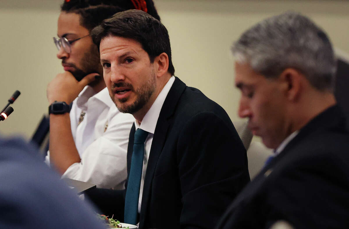 Mario Bravo and Sukh Kaur gird for battle in June 10 council runoff