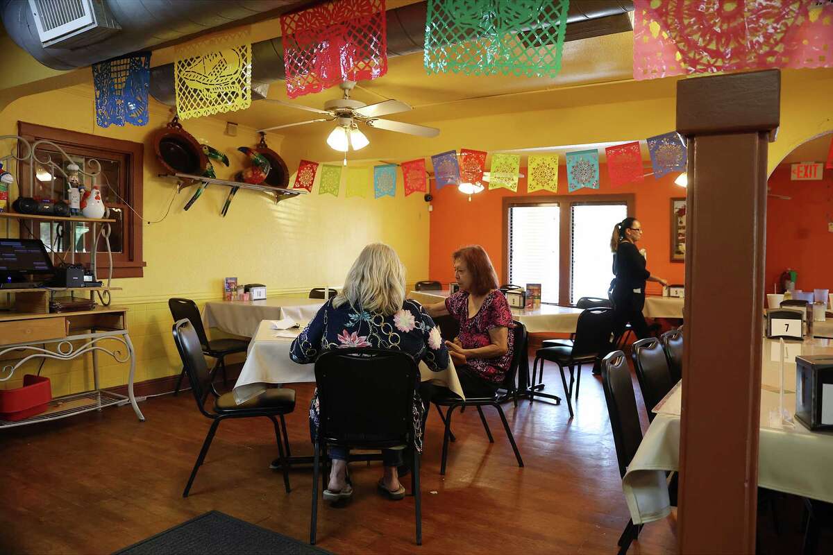 Open for 25 years, family-owned Las Cazuelas plans further growth