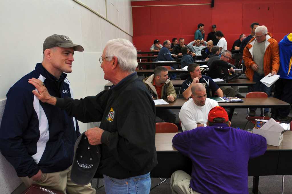 Legendary wrestler returns