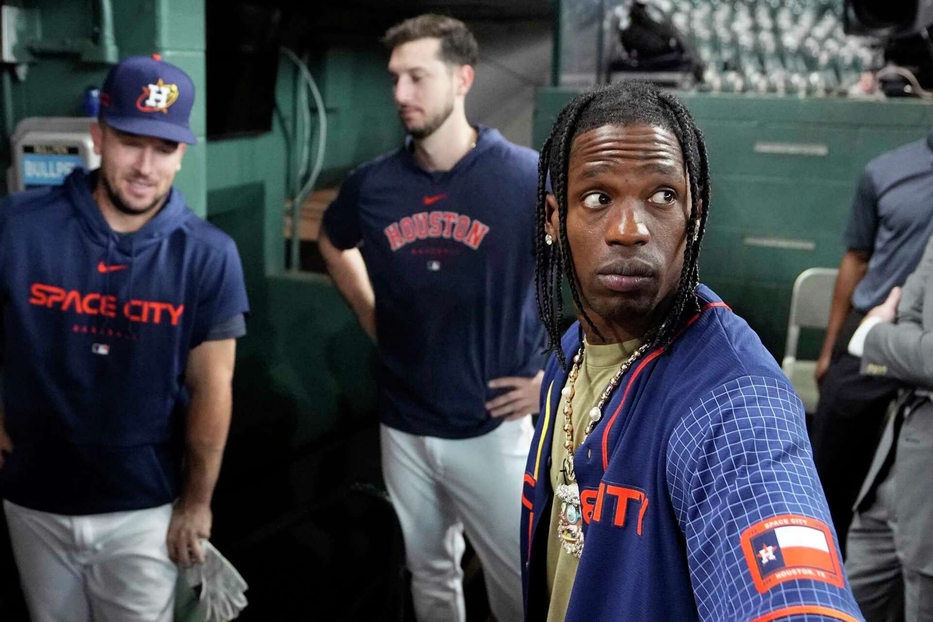 Topps Series 2 includes card with Travis Scott and Astros' Kyle Tucker