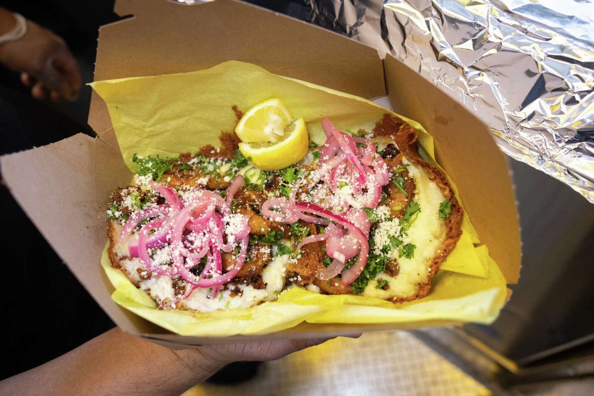 Bay Area rappers love shrimp and crab restaurants