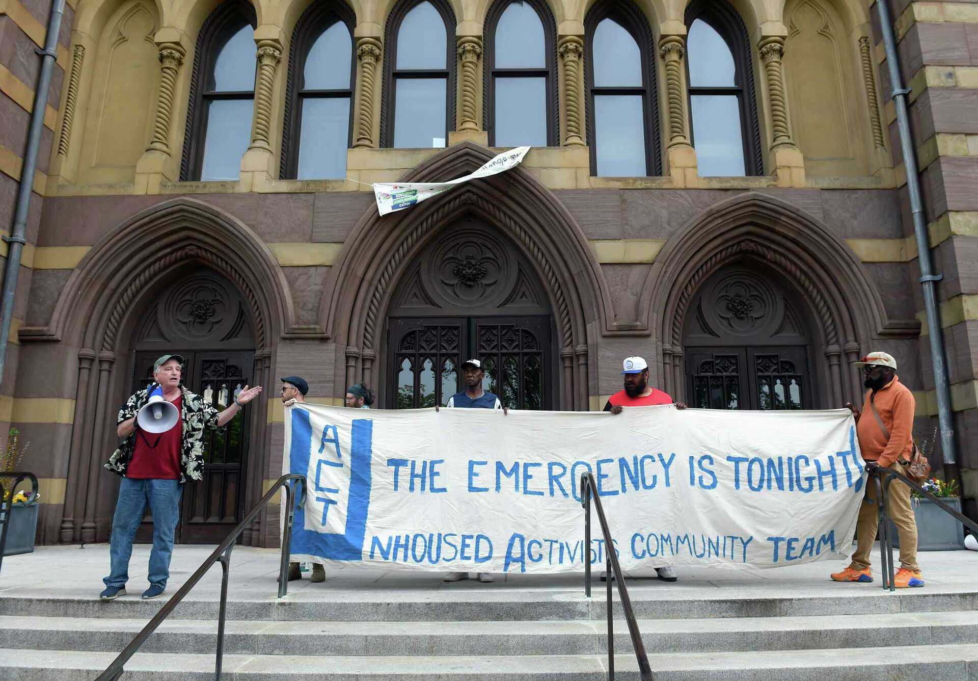 New Haven mourns death of Arthur Taylor, homelessness activist
