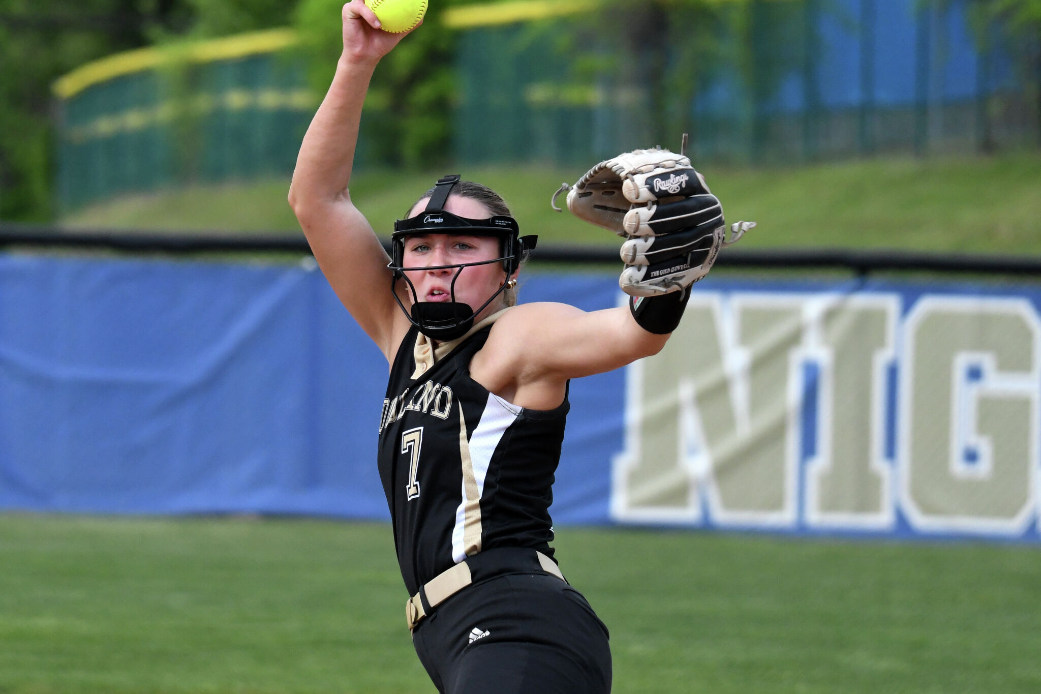 Julia Rowley's sixth inning two-run HR extends Woodland win streak