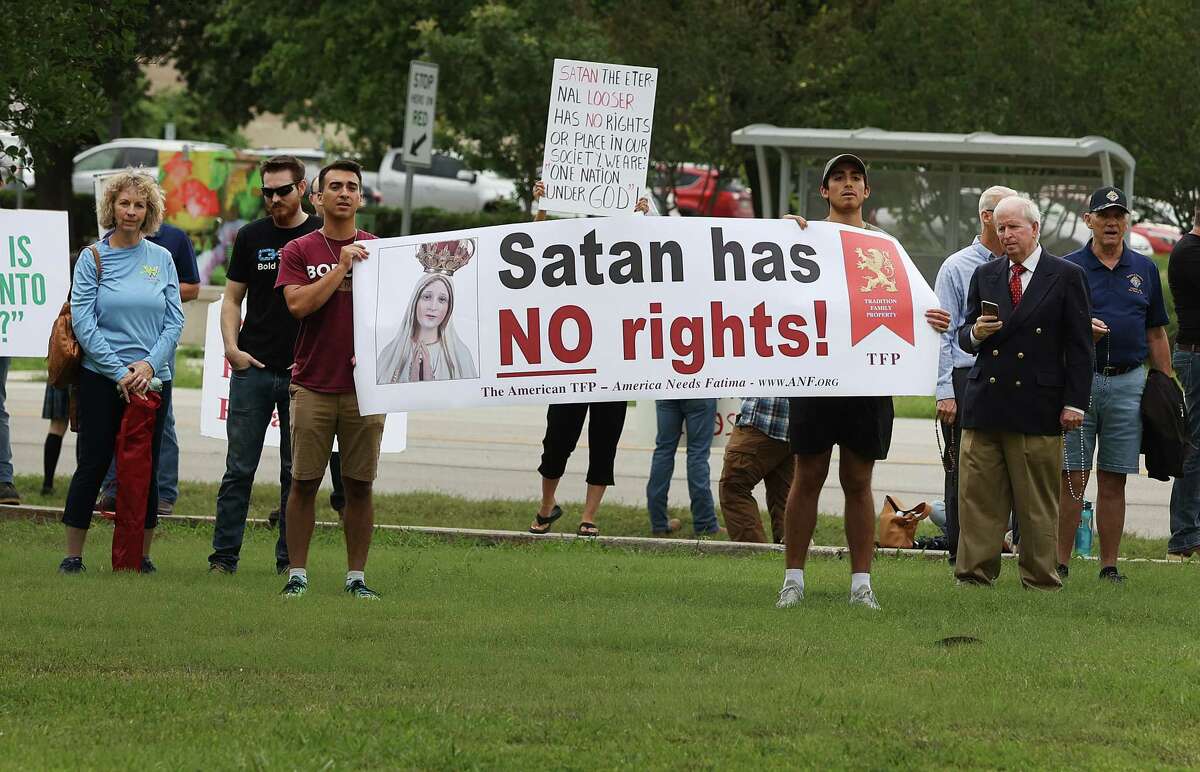 Satanic Temple rep gives San Marcos City Council invocation
