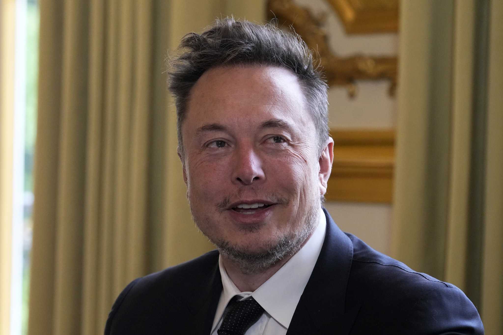 Elon Musk backs Dave Chappelle’s view of S.F. as ‘zombie apocalypse’